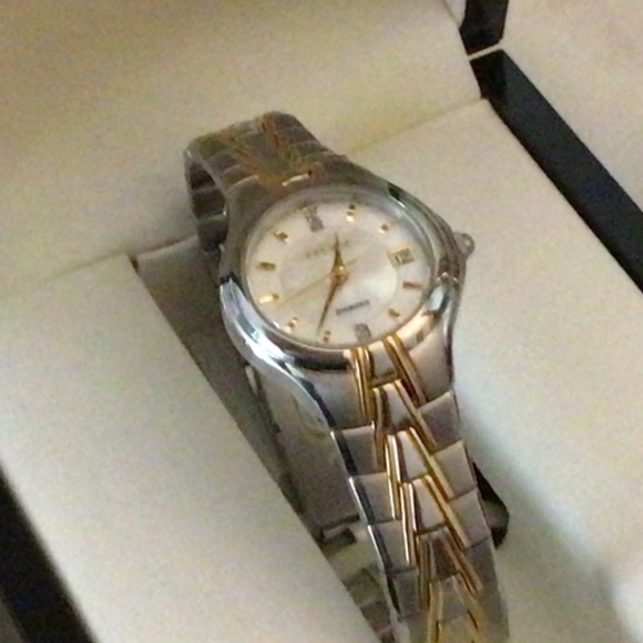 Elgin | Accessories | Elgin Womens Watch Never Used Diamond Accent With ...